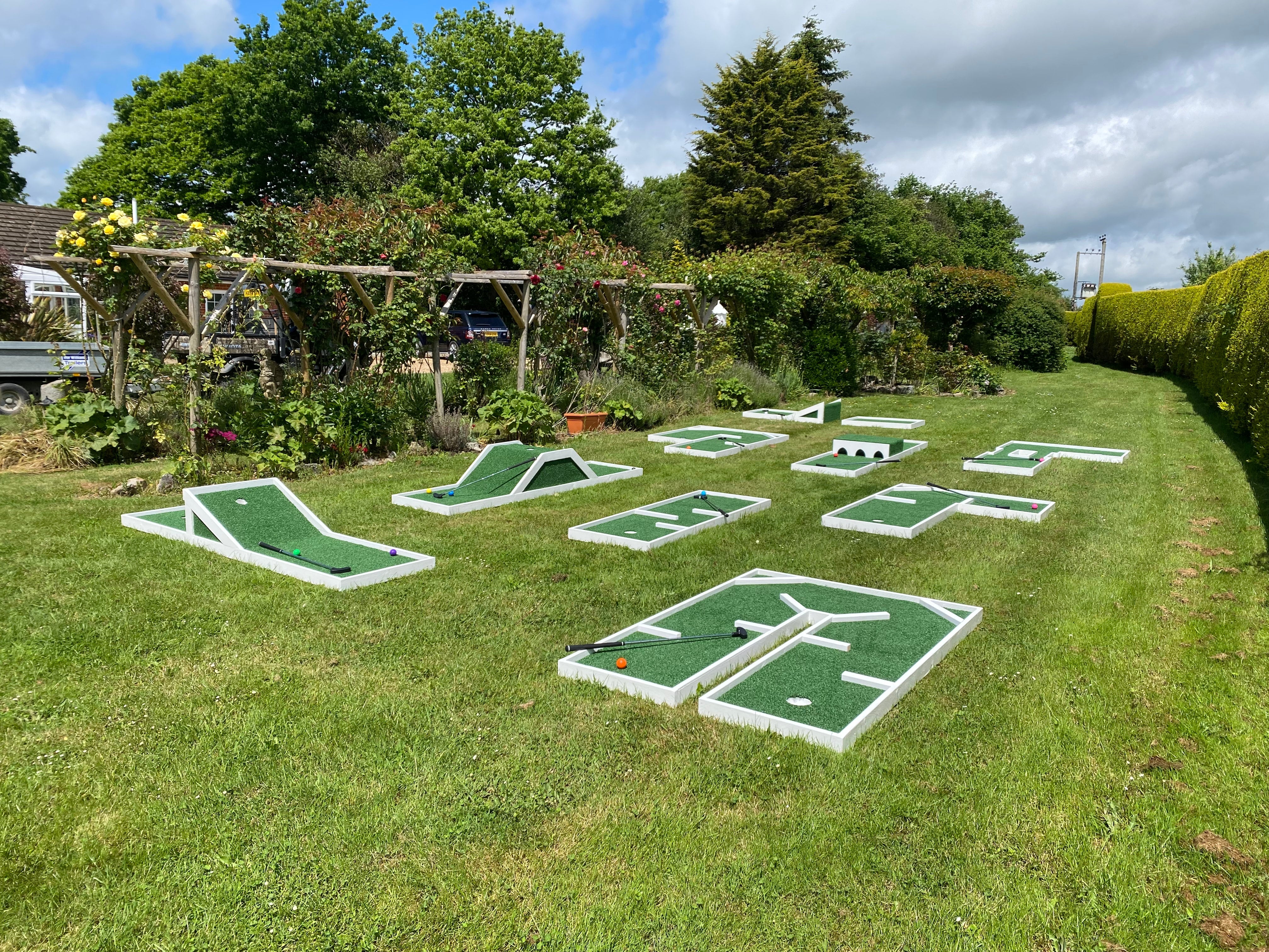 9 Hole Mini Golf Course | Light Up South